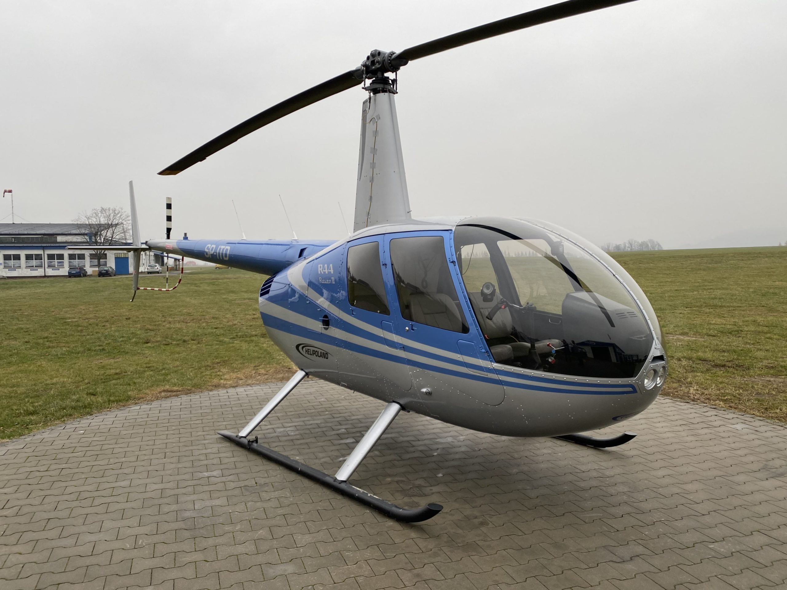 Robinson R44 II SP-ITD - Helipoland.com